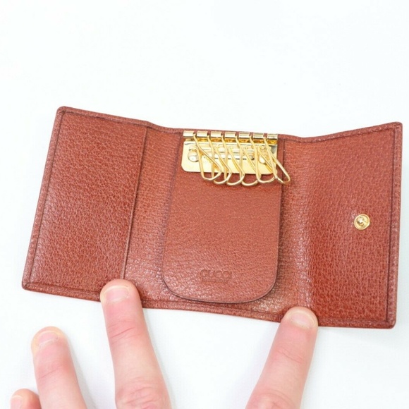 Gucci | Accessories | New Vintage Gucci Embossed Leather Key Holder ...